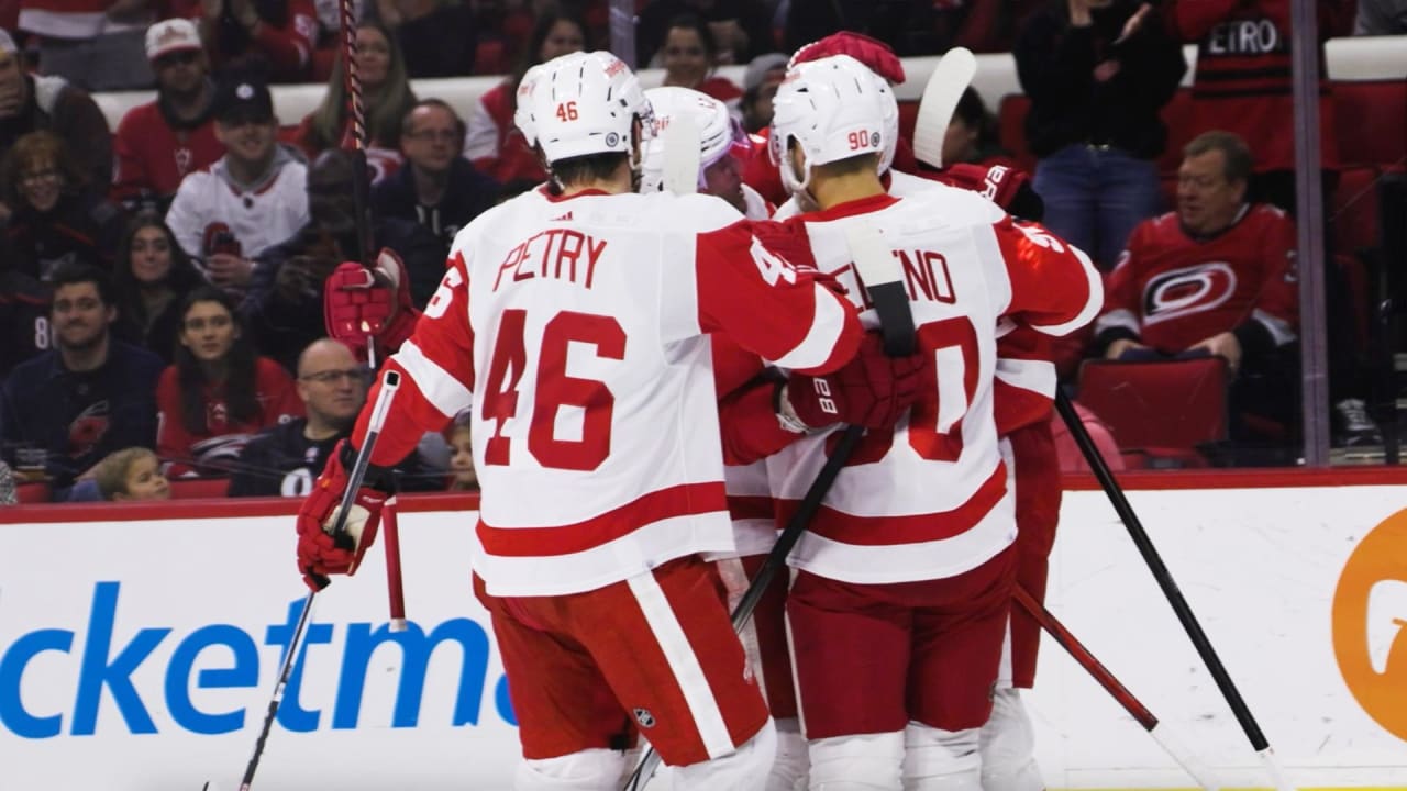 DET@CAR: Kostin scores goal | Detroit Red Wings