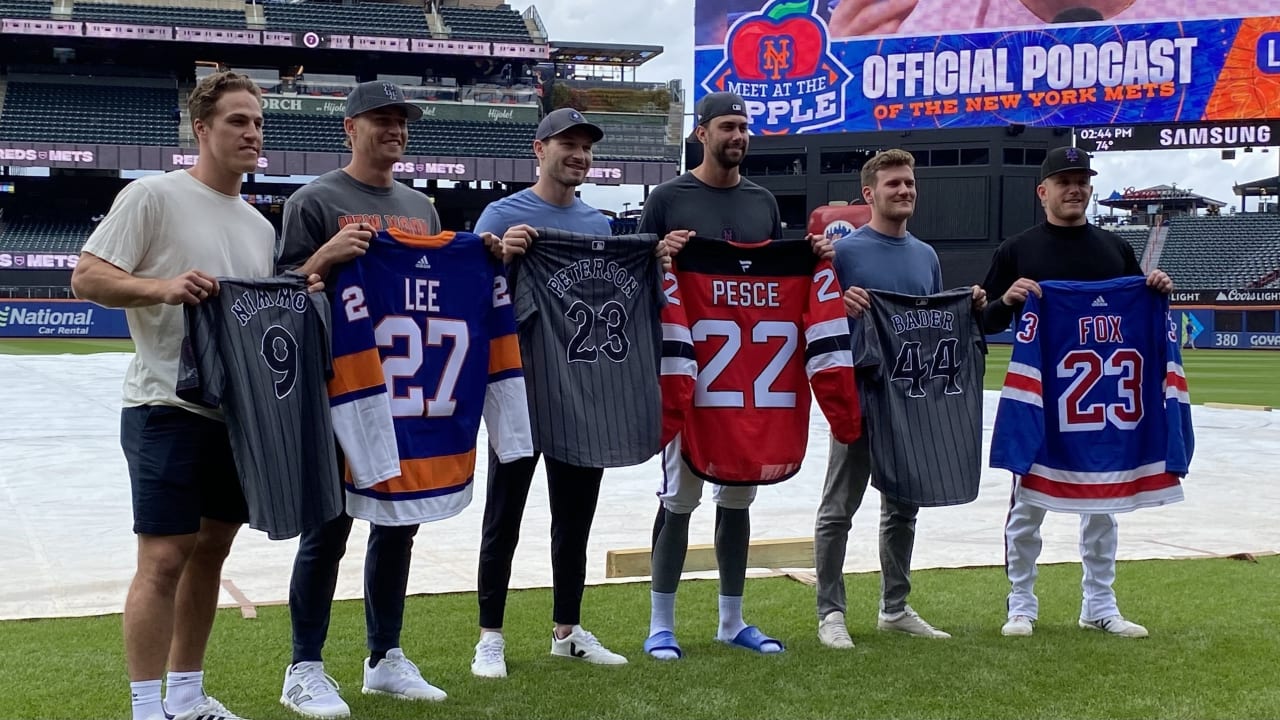 Pesce brings dad to Citi Field, throws 1st pitch with Lee, Fox | NHL.com