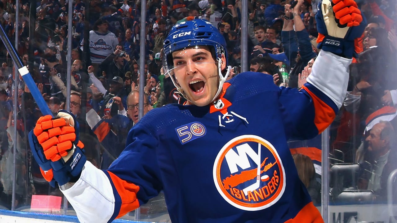 Bolduc et les Islanders s'entendent pour deux ans | LNH.com