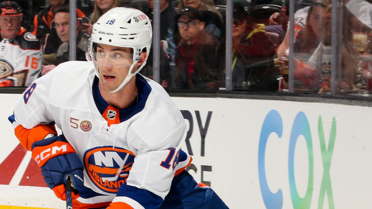 Engvall fortsätter visa framfötterna för Islanders | NHL.com/sv