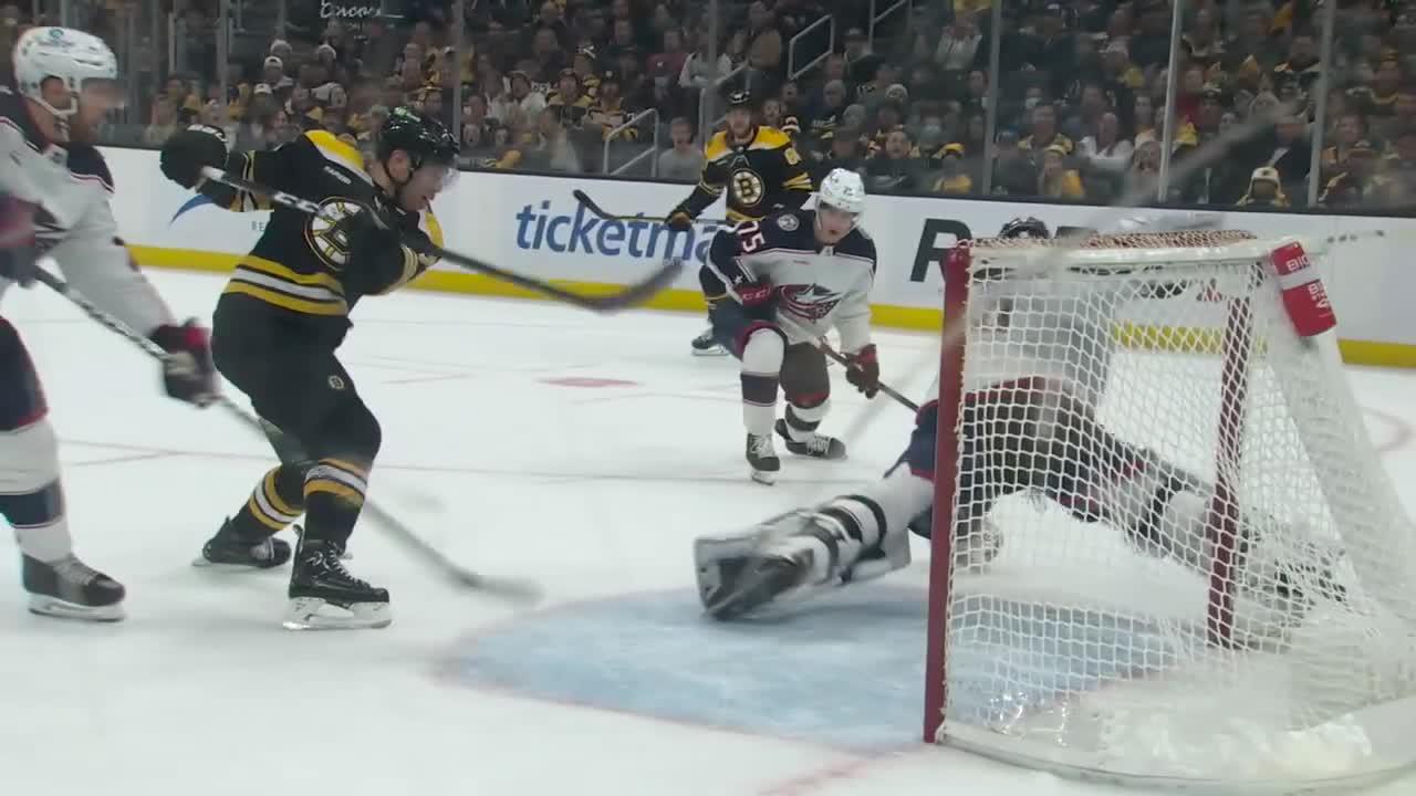 Hall scores goal | Boston Bruins