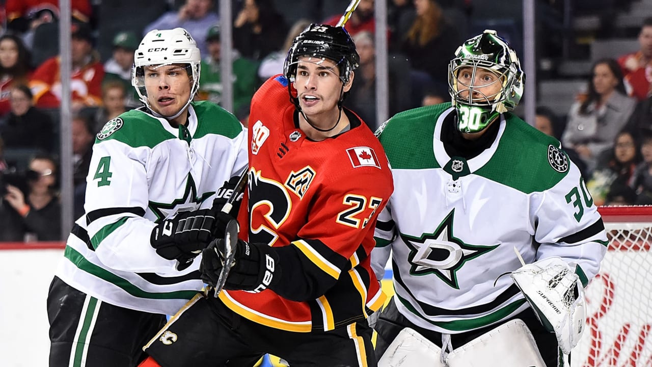 En trois points : Flames vs Stars, match no 1 | LNH.com
