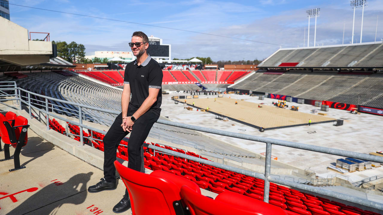 Ward excited for Hurricanes to host Stadium Series against Capitals ...