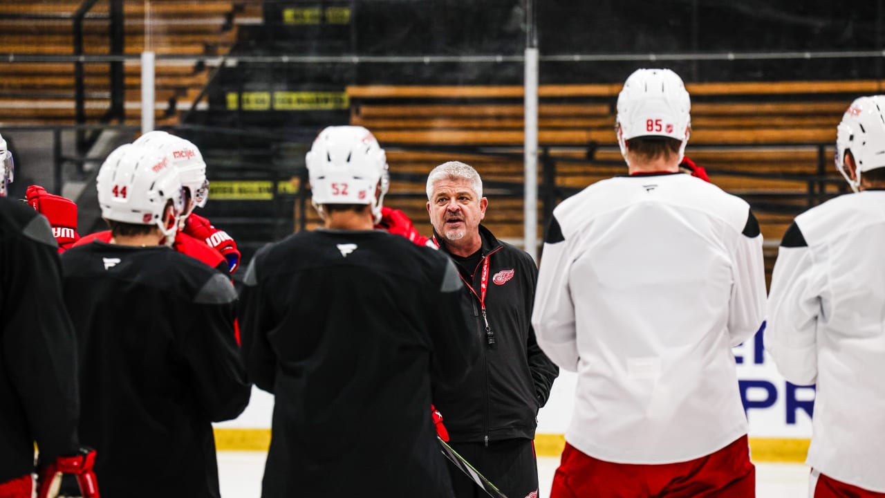 At 10-game mark of their 2025-26 season, good practice habits ...