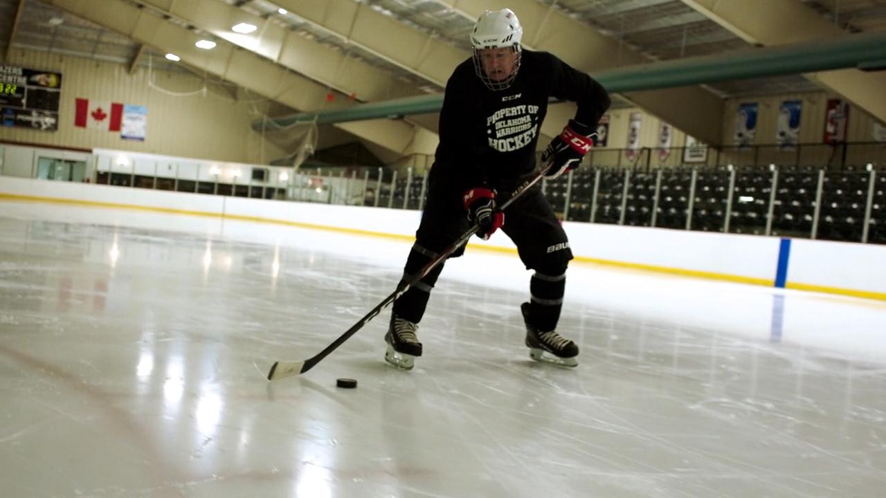 Stick Tap for Service finalist | NHL.com