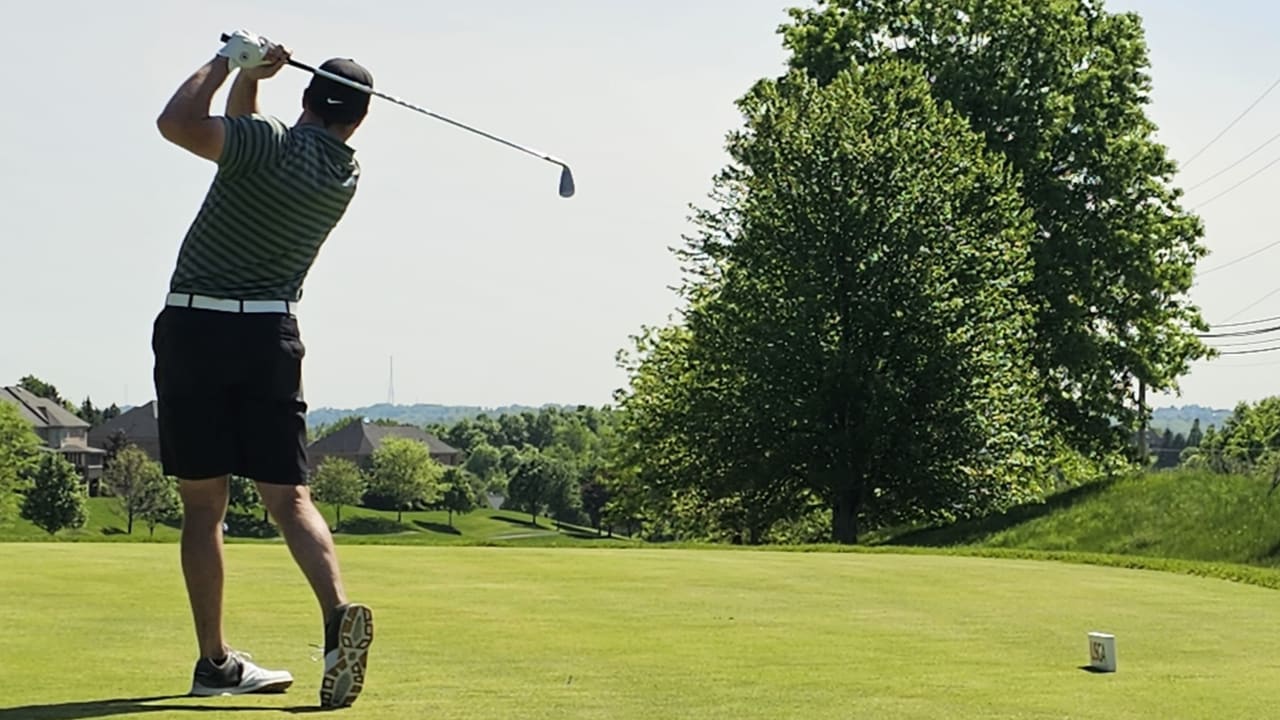 Miller of Canucks competes in 2023 U.S. Open Golf qualifier | NHL.com