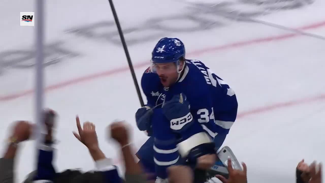 Matthews backhands goal for hat trick | NHL.com