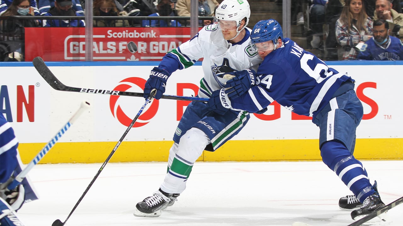 With the Spotlight of the League on them, the Canucks Roll Into Toronto ...