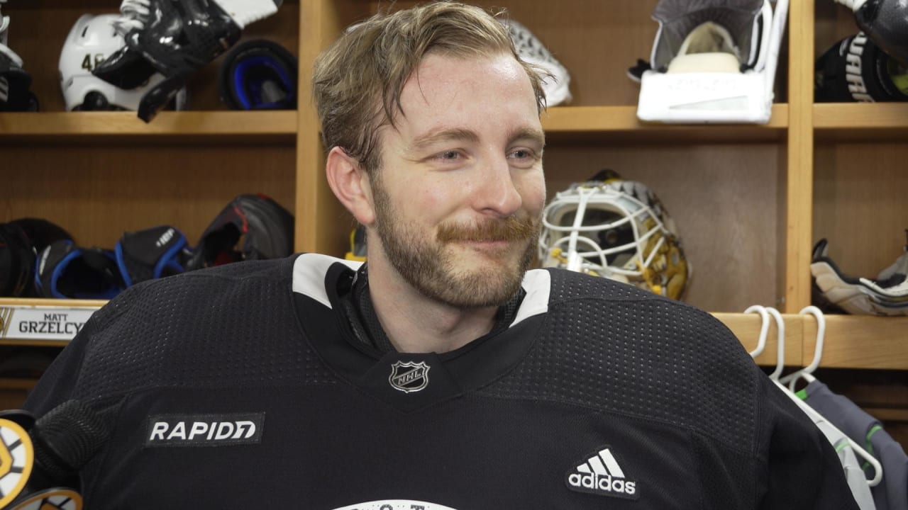 Locker Room Raw: Linus Ullmark | Boston Bruins