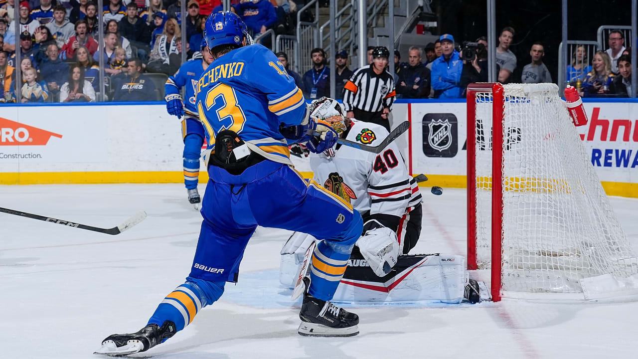 Blues pull away from Blackhawks for 5th straight win | NHL.com