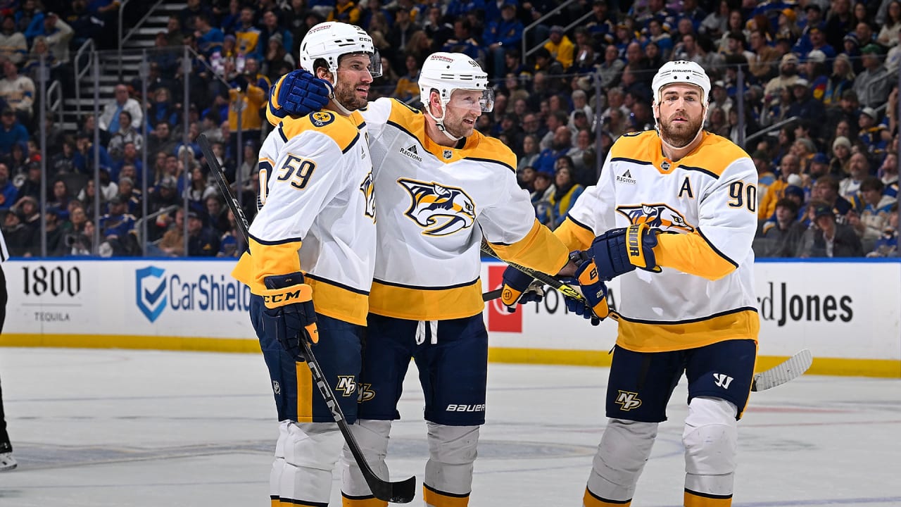 Stamkos snaps home a PPG | NHL.com