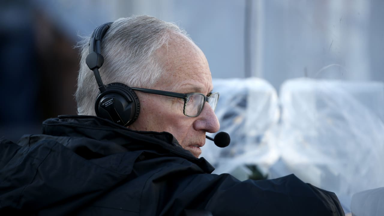 Emrick retires from hockey broadcasting after 47 years | NHL.com