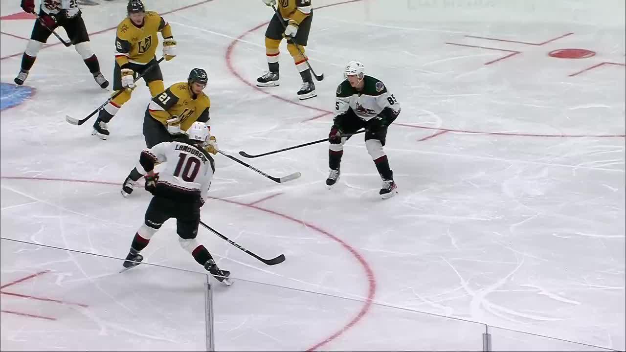 Lamoureux whips puck home | NHL.com