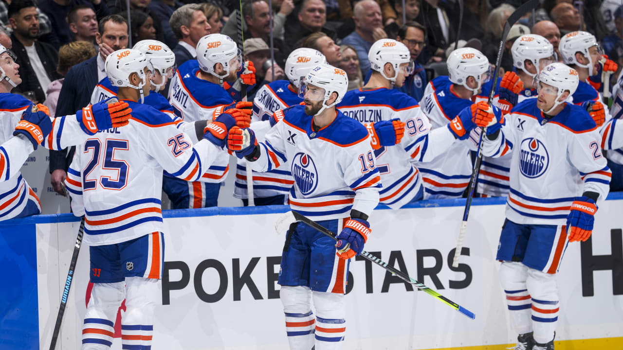 Oilers at Maple Leafs (Nov. 16) | Edmonton Oilers