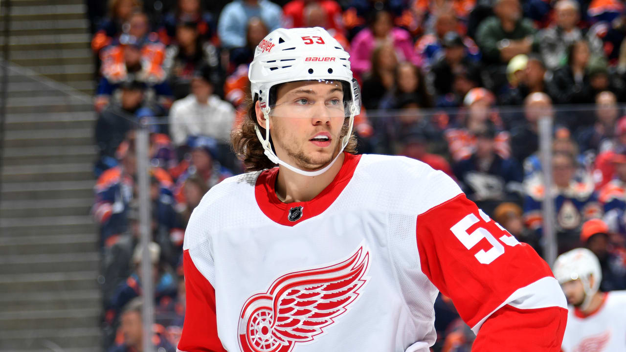 Seider: “Den Josis und Makars einfach mehr zuschauen“ | NHL.com/de