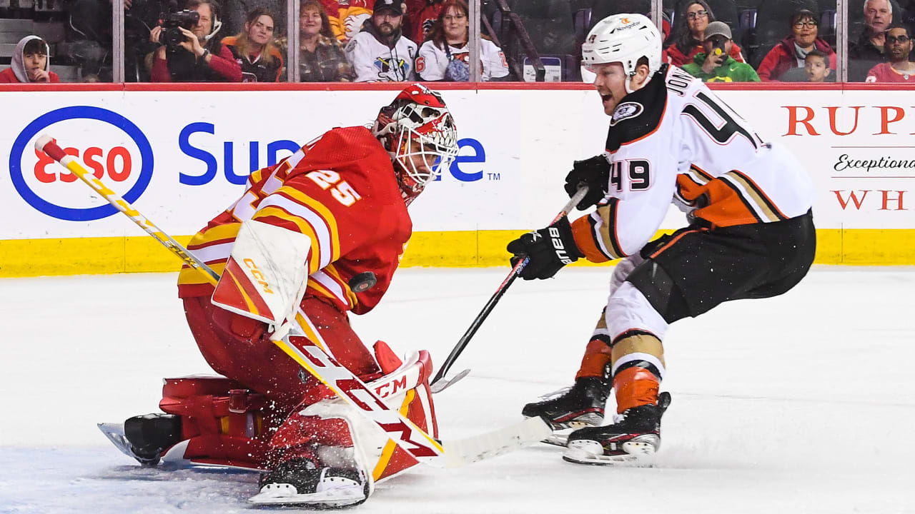 Ducks fall short to Flames, 5-4 | Anaheim Ducks