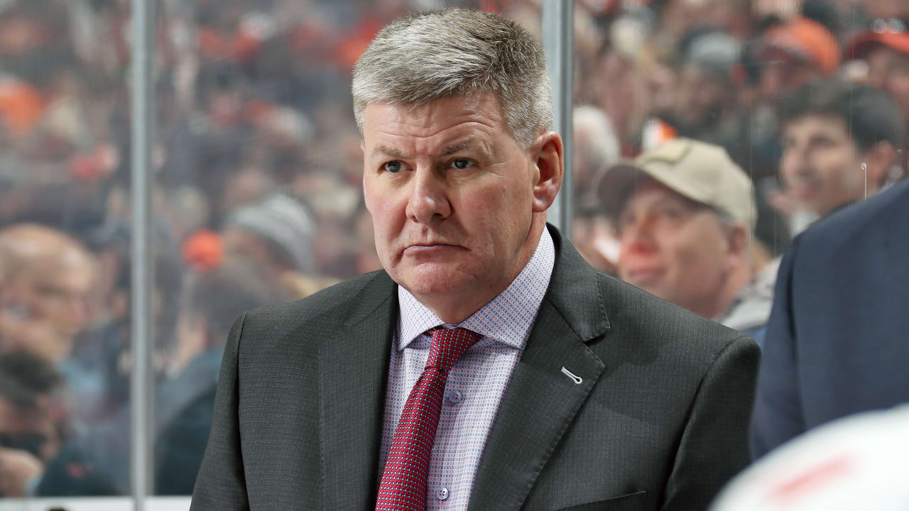 Bill Peters tritt als Trainer der Calgary Flames zurück | NHL.com/de