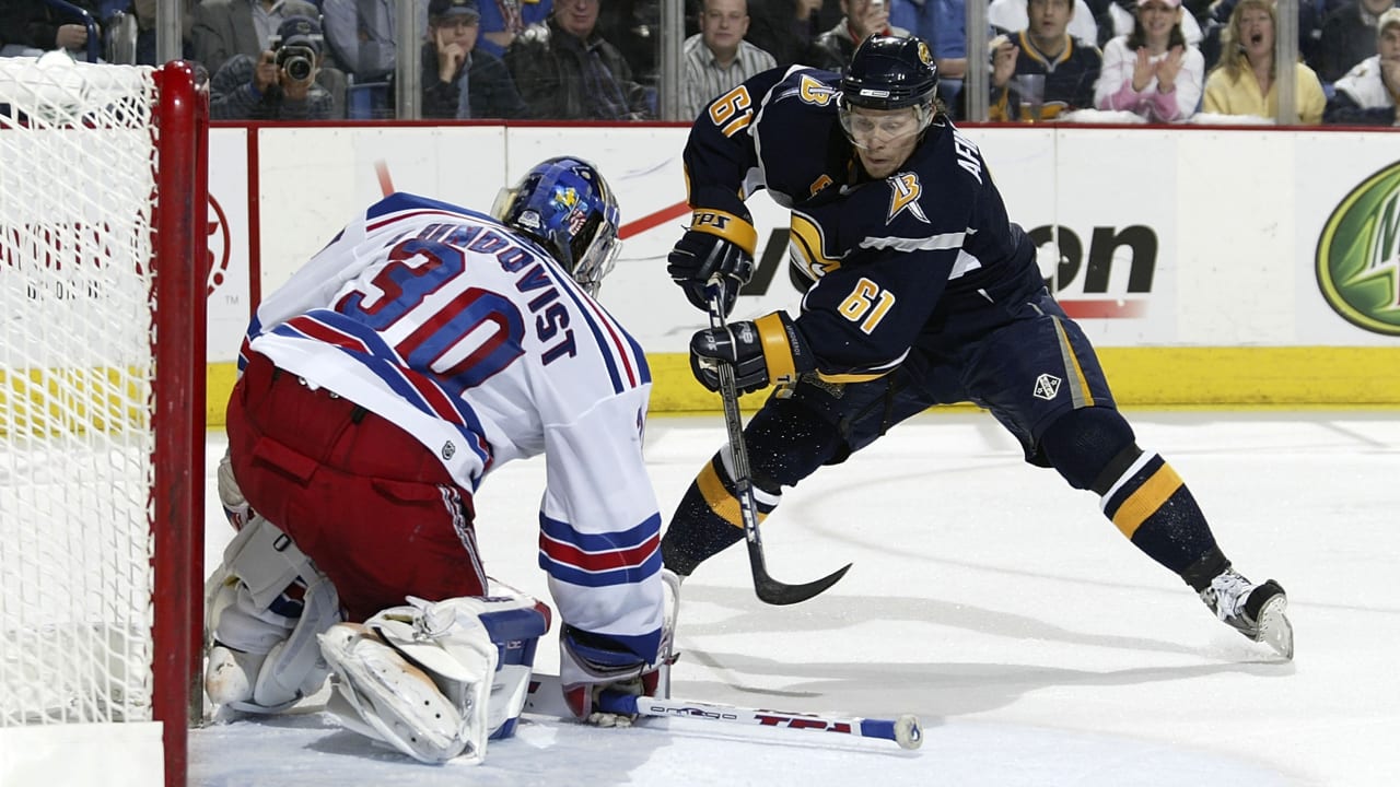 Q&A: Marty catches up with Maxim Afinogenov | Buffalo Sabres