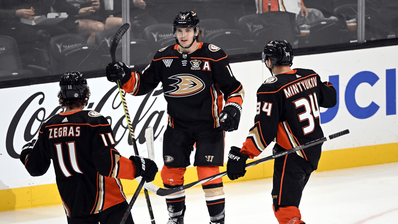 Terry Scores First of the Season | Anaheim Ducks
