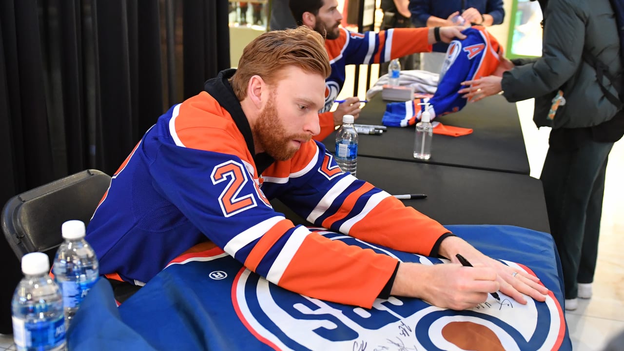 WEM Autograph Session (Oct. 23) | Edmonton Oilers