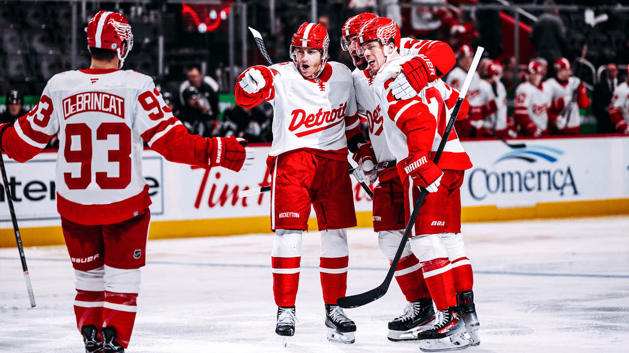 RECAP: Kane’s five-point night helps Red Wings snap skid, defeat Sabres ...