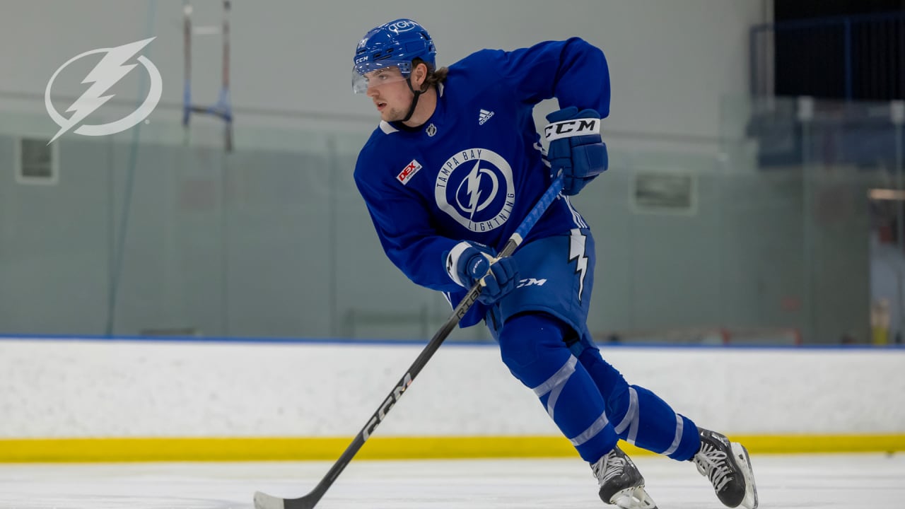 Lightning sign F Connor Kurth to a two-year, entry-level NHL contract ...