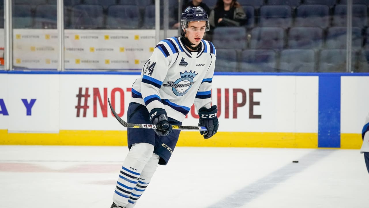 Louis Crevier signe un contrat de recrue avec les Blackhawks | LNH.com