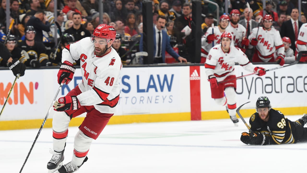 Martinook nets go-ahead goal | NHL.com