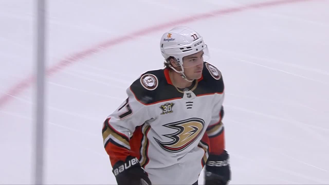 Vatrano roofs a PPG | NHL.com