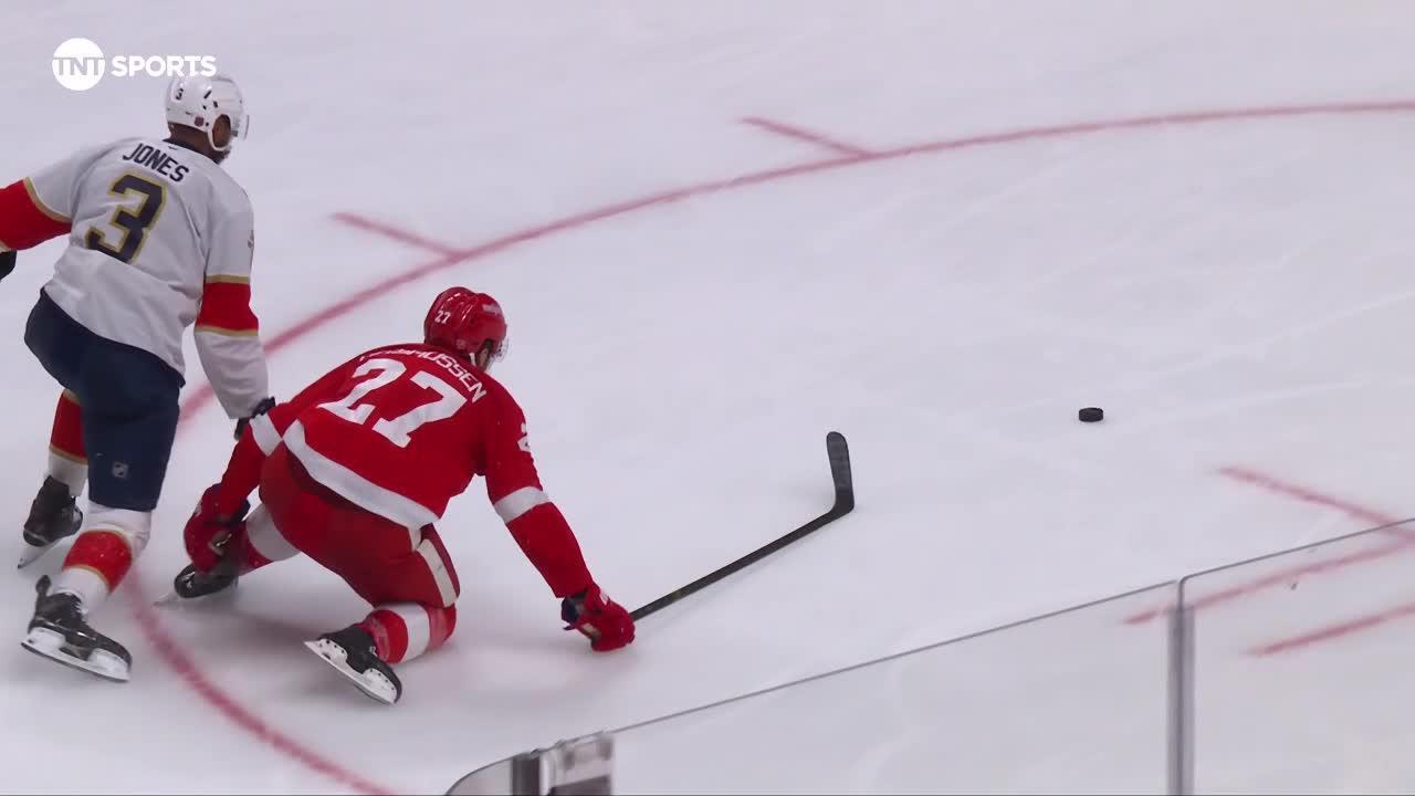 FLA@DET: Rasmussen scores empty-net goal | Detroit Red Wings