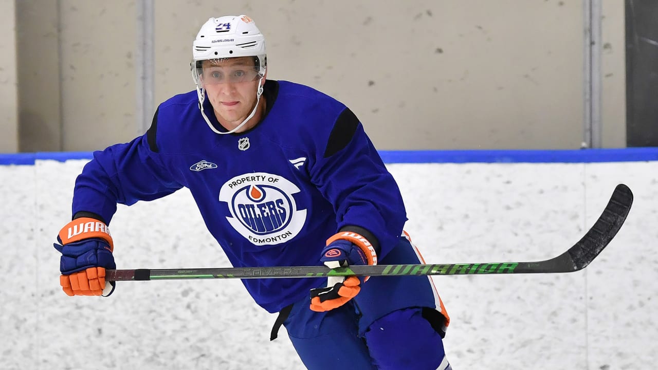 RELEASE: Oilers sign Travis Dermott to PTO | Edmonton Oilers