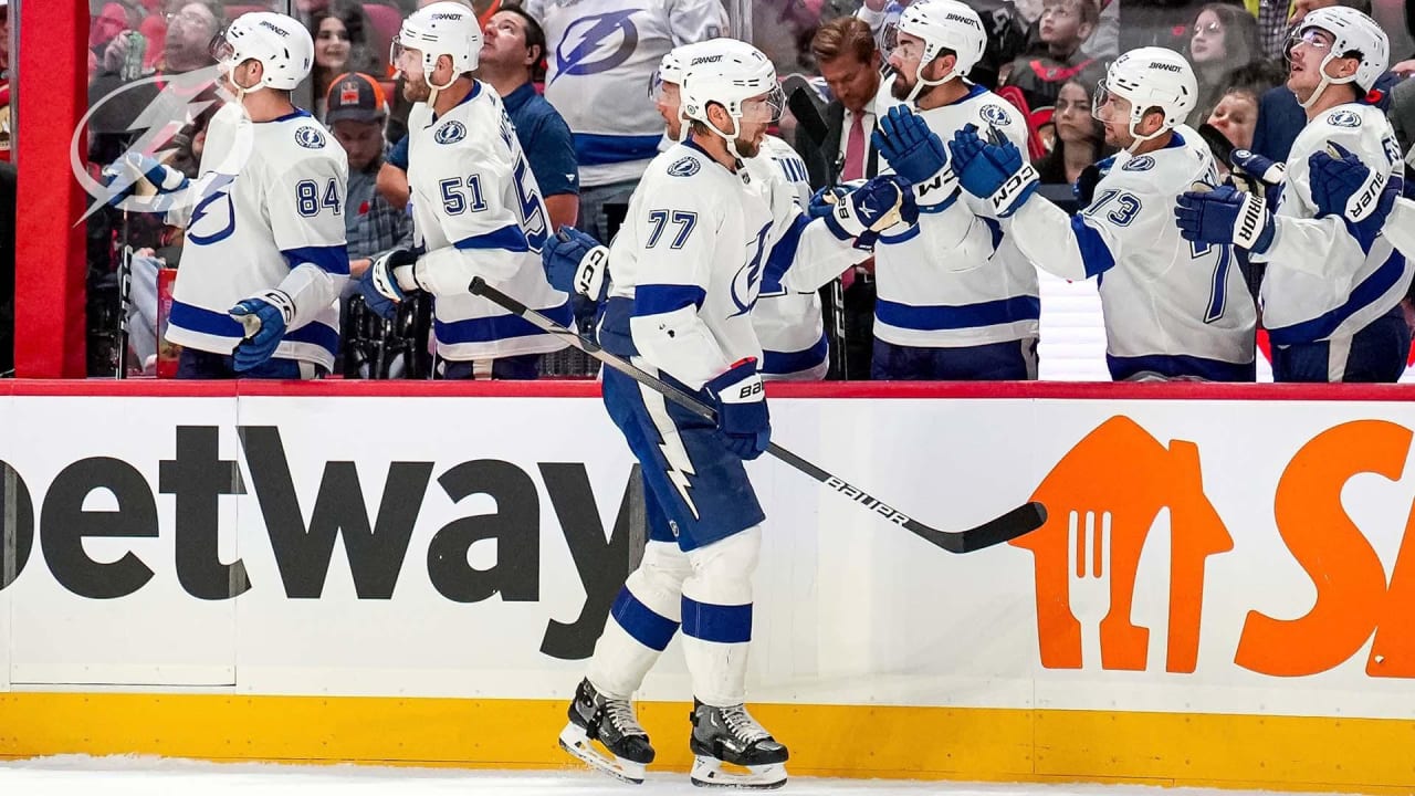 Hedman sweeps home backhander | Tampa Bay Lightning