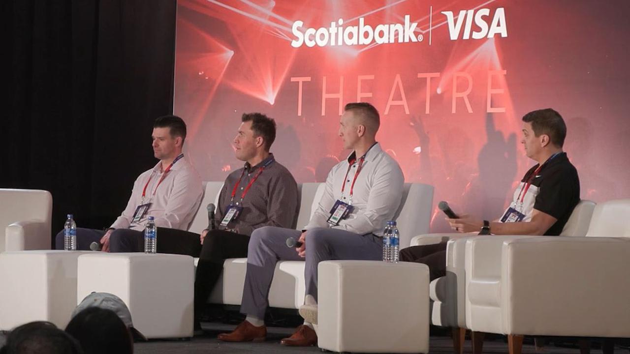 Referees and linesmen at Fan Fair | NHL.com