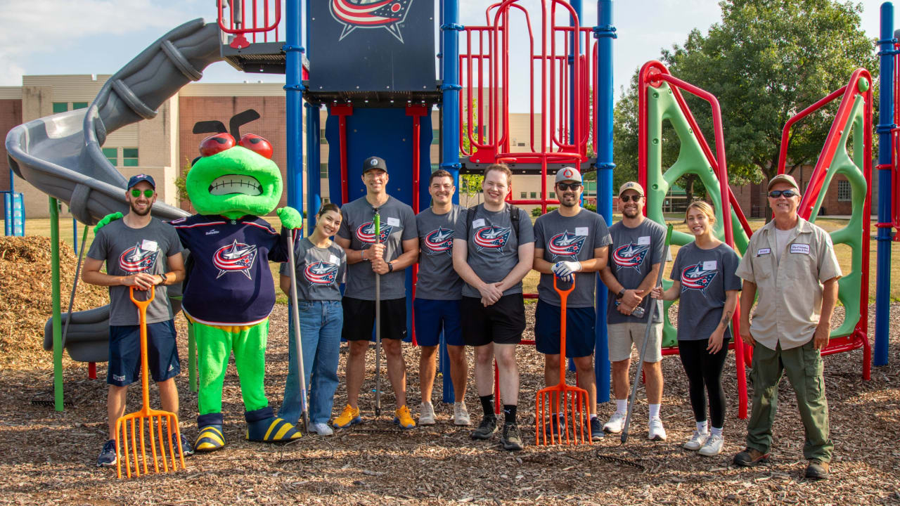 Blue Jackets employees celebrate Staff Volunteer Day | Columbus Blue ...