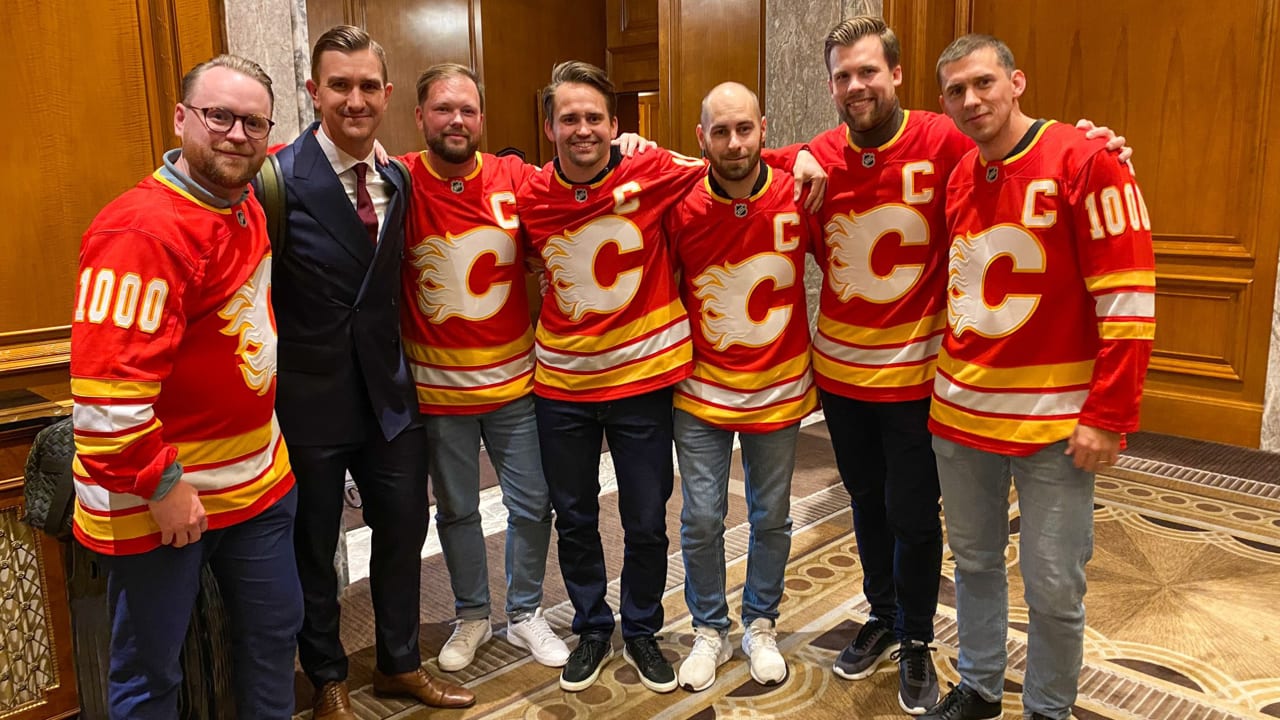 Flames teammates, friends from Sweden celebrate Backlund’s 1,000th NHL ...