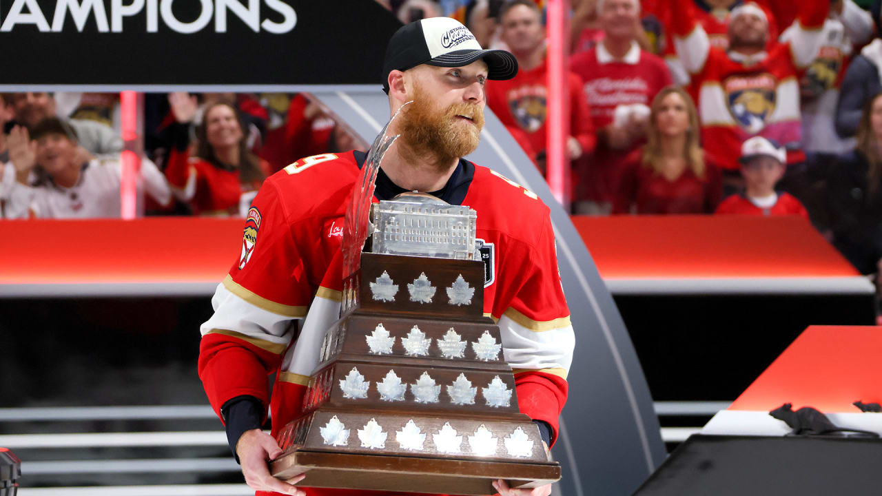 Sam Bennett wins the Conn Smythe Trophy | NHL.com