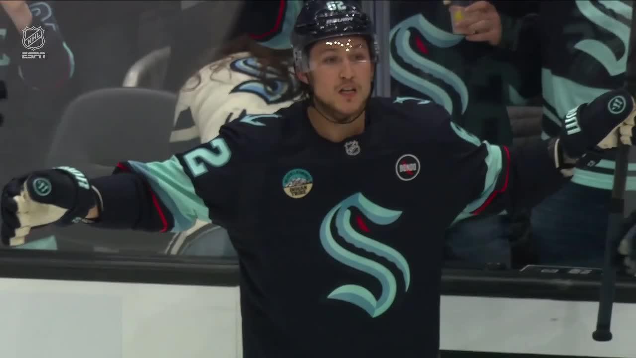 SJS@SEA: Montour scores goal against Yaroslav Askarov | Seattle Kraken