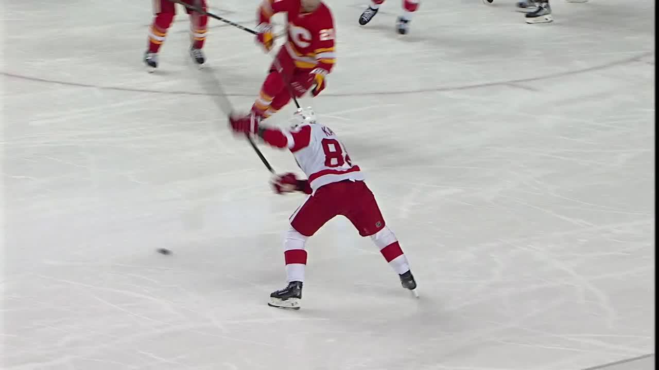 DET@CGY: Kane scores goal against Calgary Flames | Detroit Red Wings