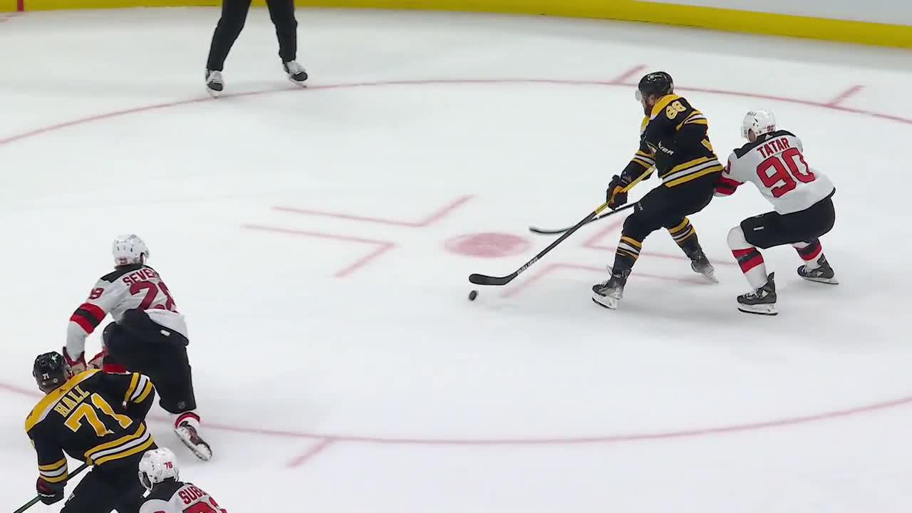 Hall scores goal | Boston Bruins