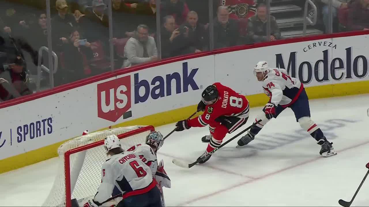 Donato Tucks in Go-Ahead Goal | Chicago Blackhawks