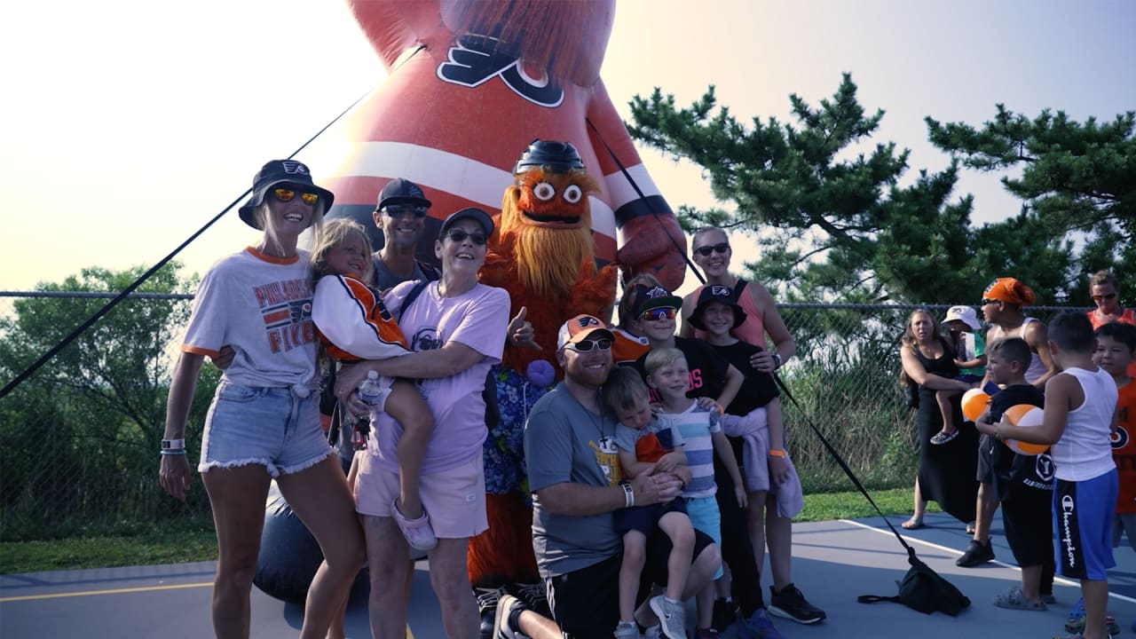 Community Caravan: Wildwood, NJ | Philadelphia Flyers