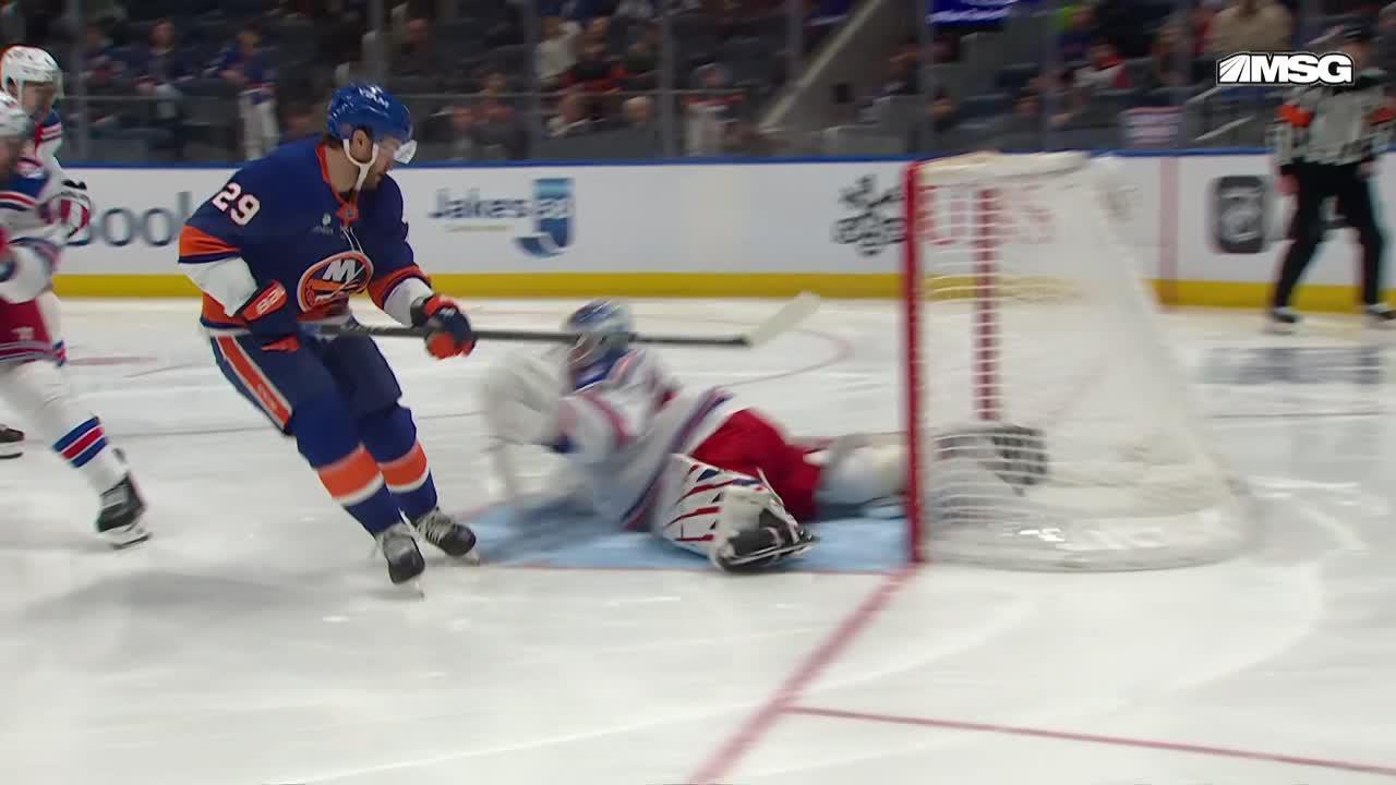 NYR@NYI: Shesterkin with a great save against Jonathan Drouin | New ...