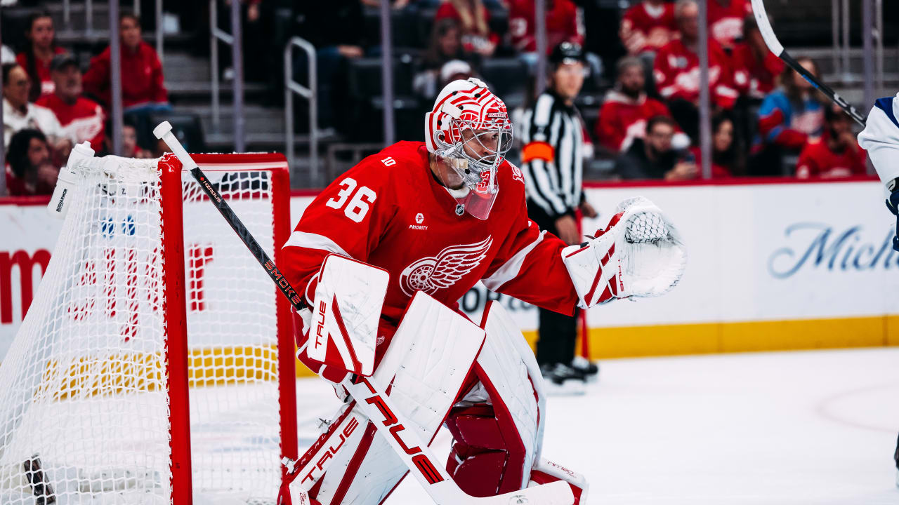 TBL@DET: Gibson with a great save against Jake Guentzel | Detroit Red Wings