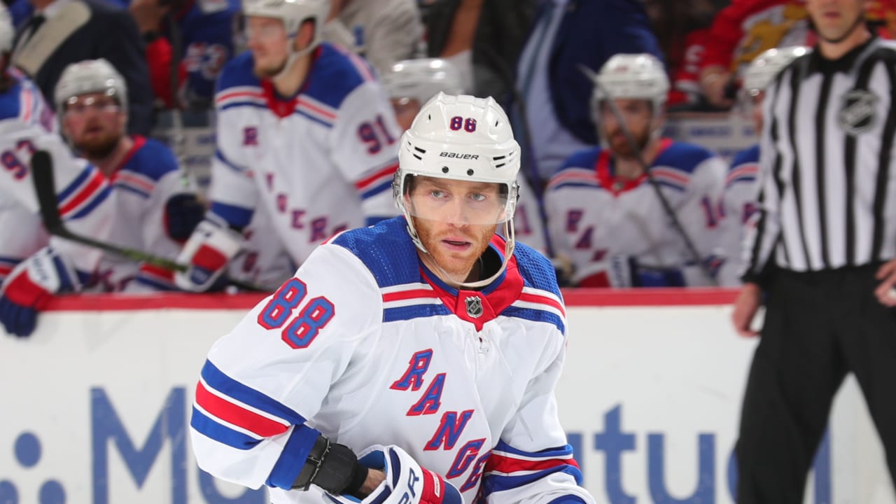 Patrick Kane could miss start of season after hip surgery | NHL.com