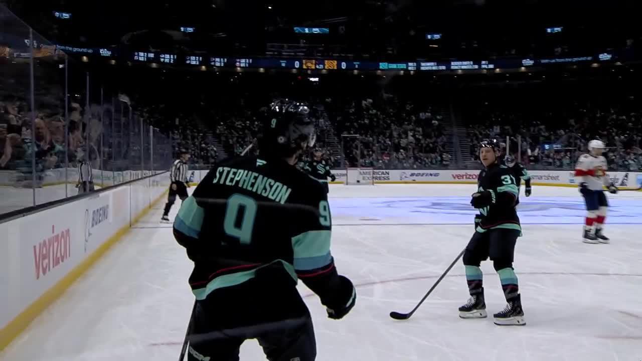 FLA@SEA: Stephenson scores goal against Sergei Bobrovsky | Seattle Kraken