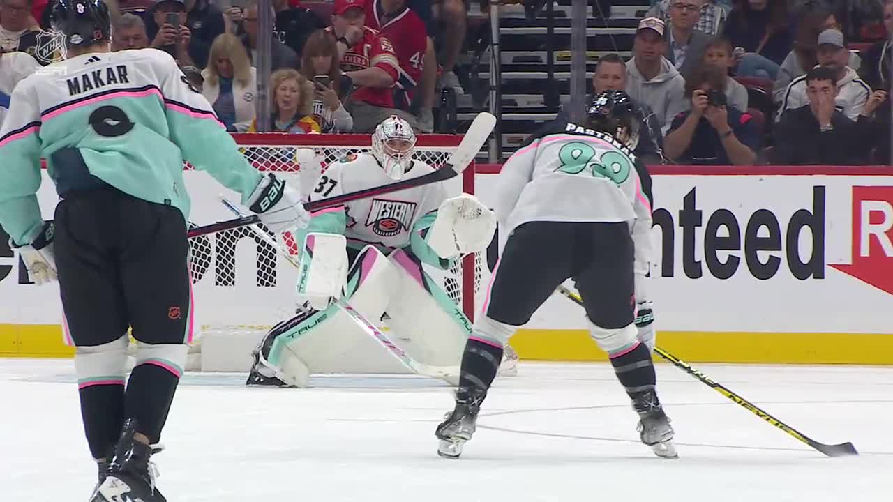 Pastrnak scores on breakaway | Boston Bruins