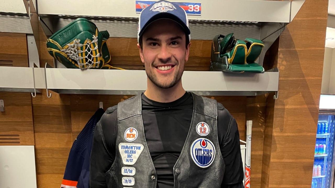 Oilers EBUG Berlin gets player of game motorcycle vest | NHL.com