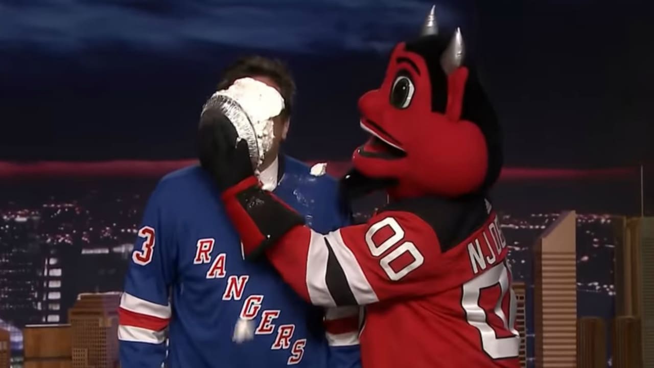 Fallon lets NJ Devil pie him in face to settle bet | NHL.com