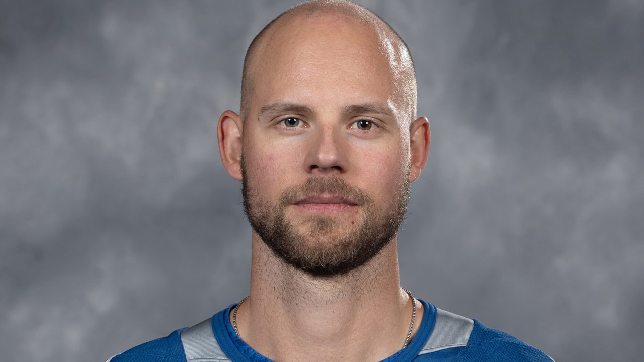 Calle Rosén kritar på för Washington | NHL.com/sv