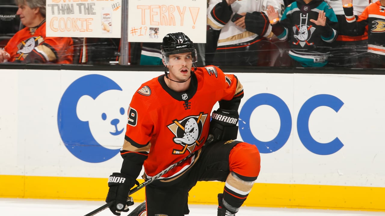 Terry ne laisse pas son succès lui monter à la tête | LNH.com